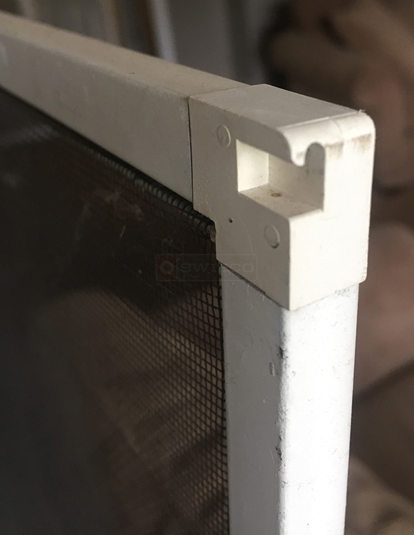 Notched Corner for Top of Malta Screen : SWISCO.com