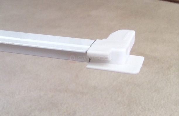 Corners for new screen frame with extended lip : SWISCO.com