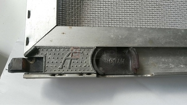 Window screen latch? : SWISCO.com