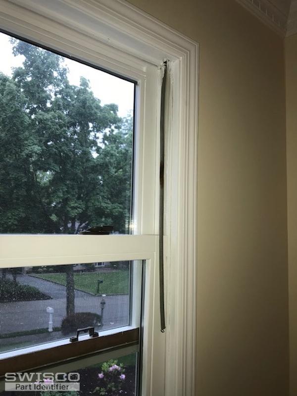 Broken spring clip on my customer's window : SWISCO.com