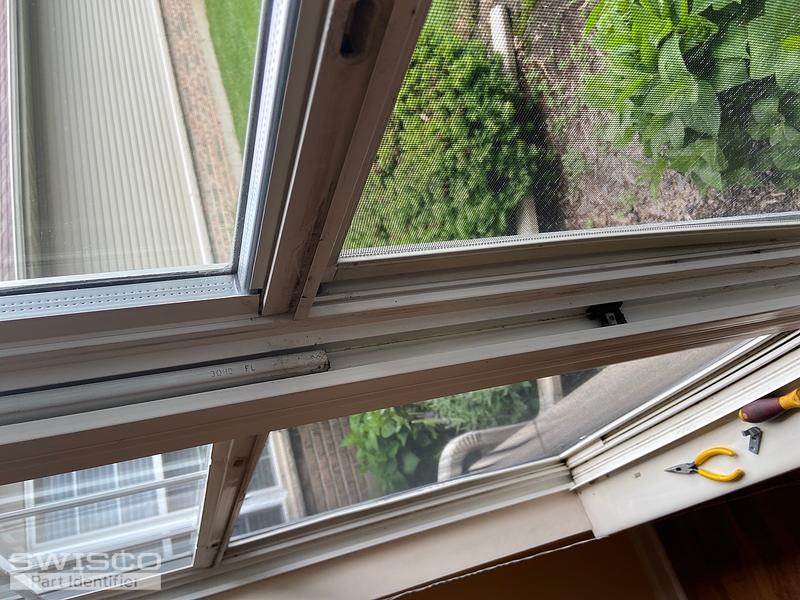 30HD FL or 3011D FL . Need 2sets left and right sash mechanism, believe ...