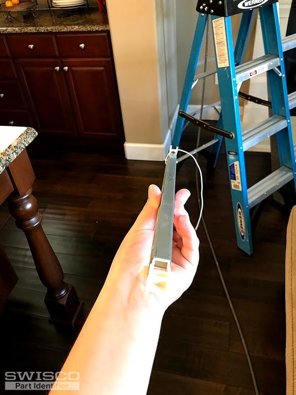 *Damaged* Window Baluster - Bathroom window (Non Tilt, Slides up and ...