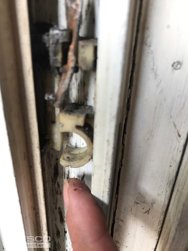 Tilt window shoe that connects to twist spring : SWISCO.com