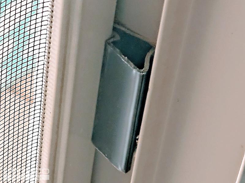 Plastic wedge that holds screens against framing : SWISCO.com