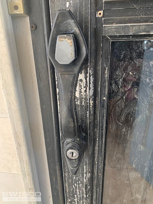 Storm door handle : SWISCO.com