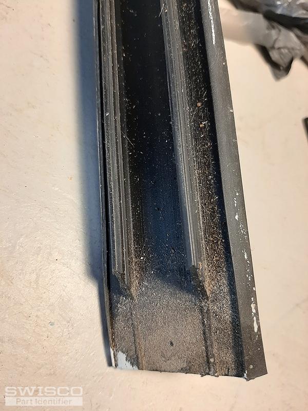 Exterior under door seal snap in style : SWISCO.com