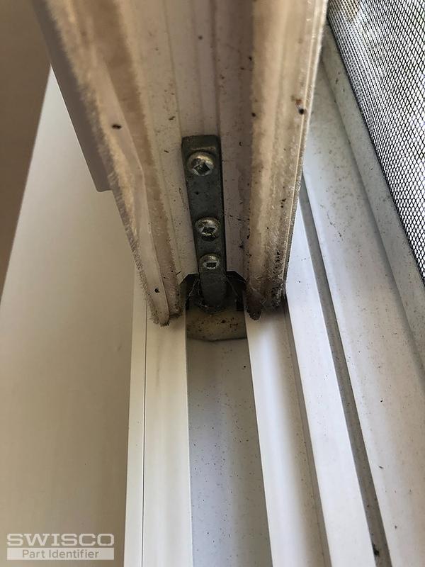 Window Pivot bar broken : SWISCO.com