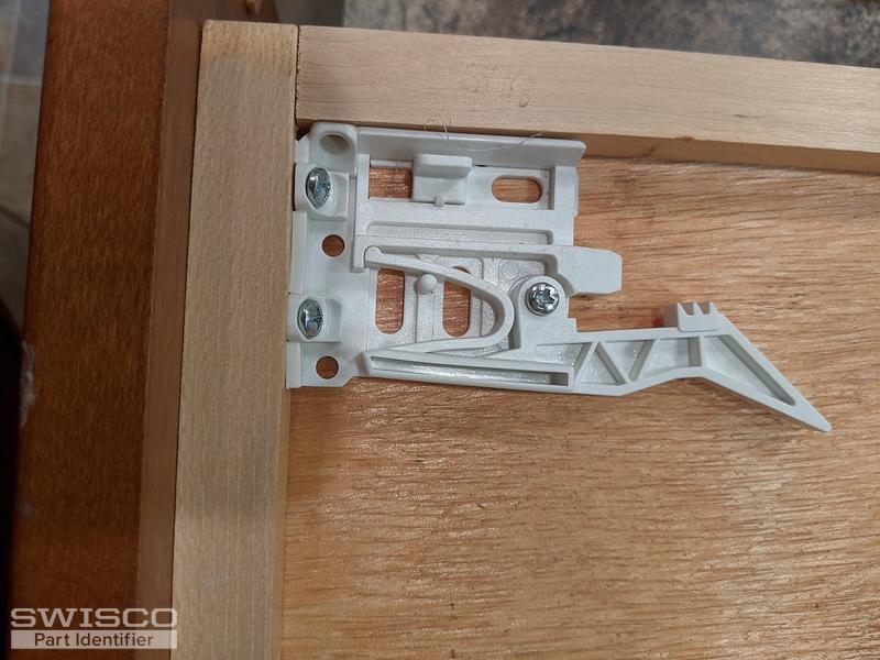 Quality Cabinets slide retainer : SWISCO.com