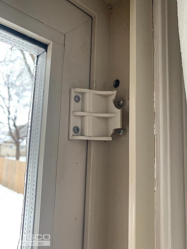 Fixed door bracket : SWISCO.com