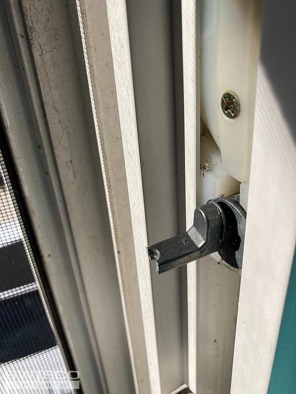 Simonton window broken pivot bar : SWISCO.com