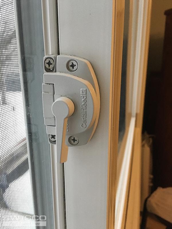 Plug for Certainteed white vinyl window : SWISCO.com