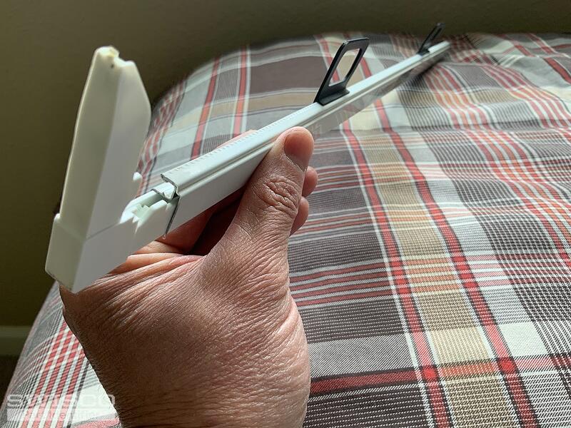 Help identifying replacement window screen frame corners : SWISCO.com