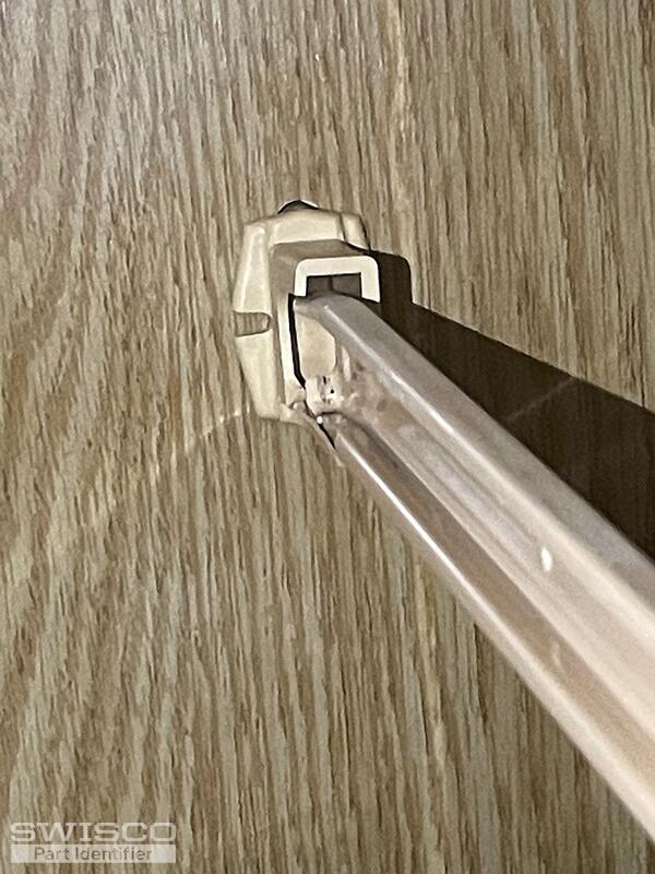 broken rear bracket : SWISCO.com