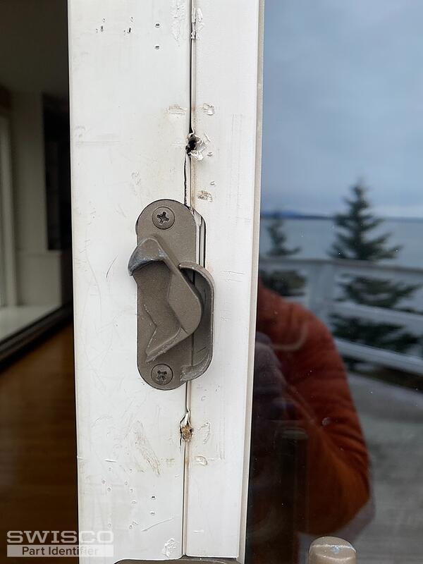 Exterior interlock bracket for 3 panel Anderson : SWISCO.com