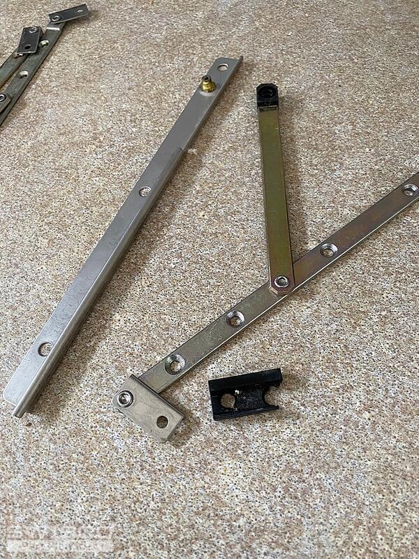 Operator shoe for encasement window hinge assembly : SWISCO.com