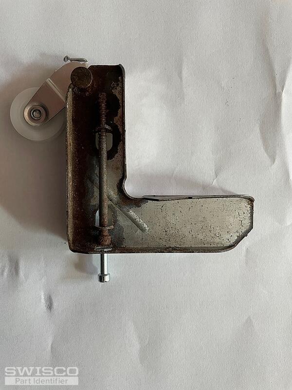 Aluminum Screen door corner bracket with adjustable wheels : SWISCO.com