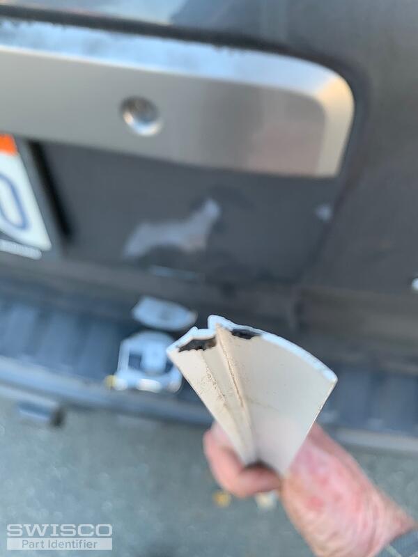 White vinyl snap trim : SWISCO.com