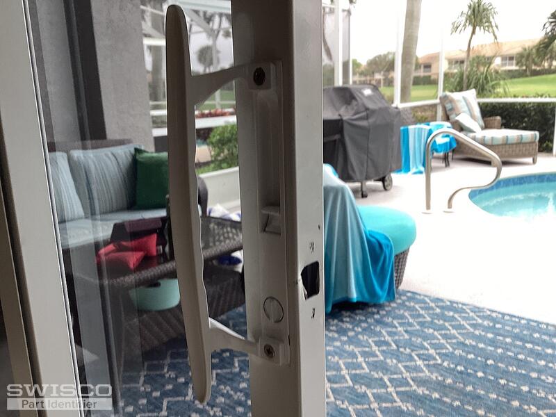 Locking patio door handle with key locki : SWISCO.com