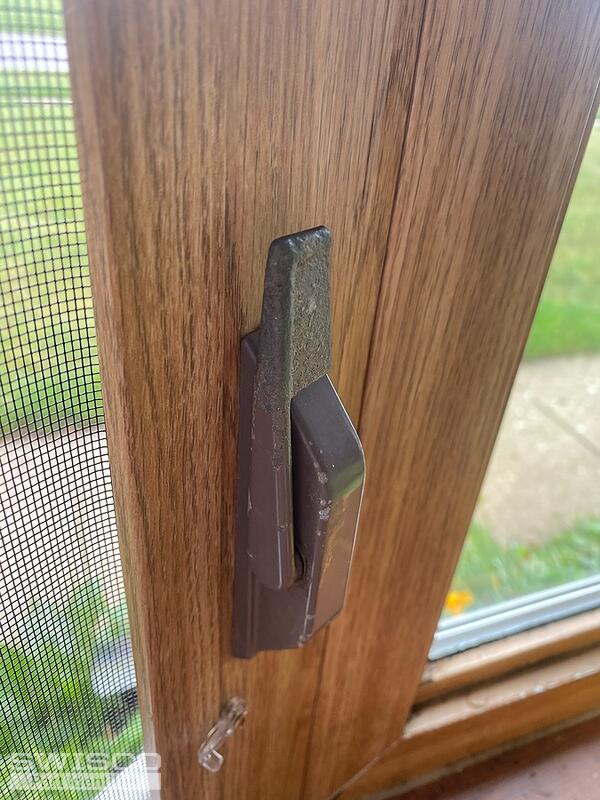 Casement Window Broken Lock : SWISCO.com