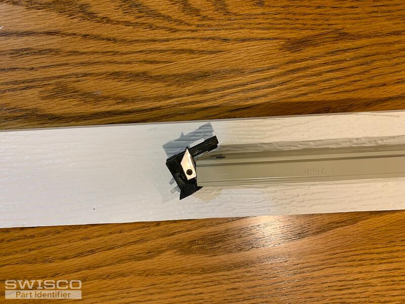 These are Semco Tilt Windows made in 1998 : SWISCO.com