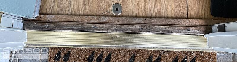 Threshold glazing for Premdor Oakcraft in swing entry door : SWISCO.com