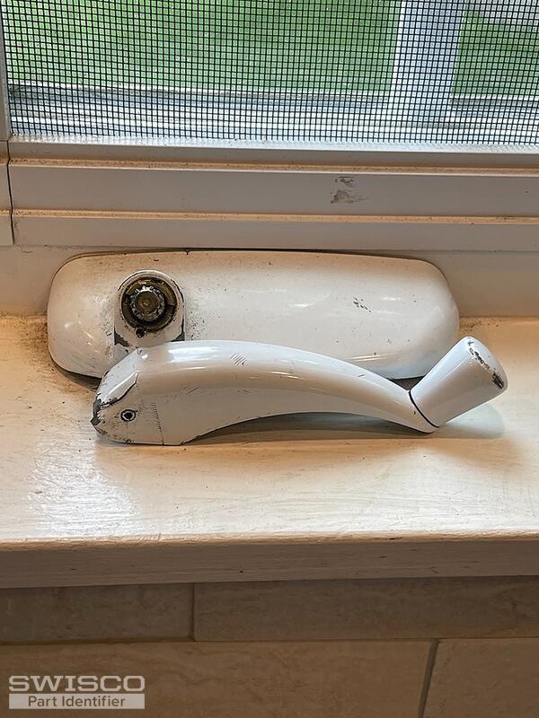 Broken crank handle : SWISCO.com