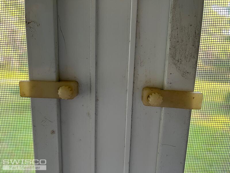 SWISCO.com: Window Clip