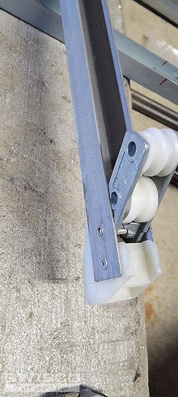 Windows channel balance pulley broken wheels. : SWISCO.com