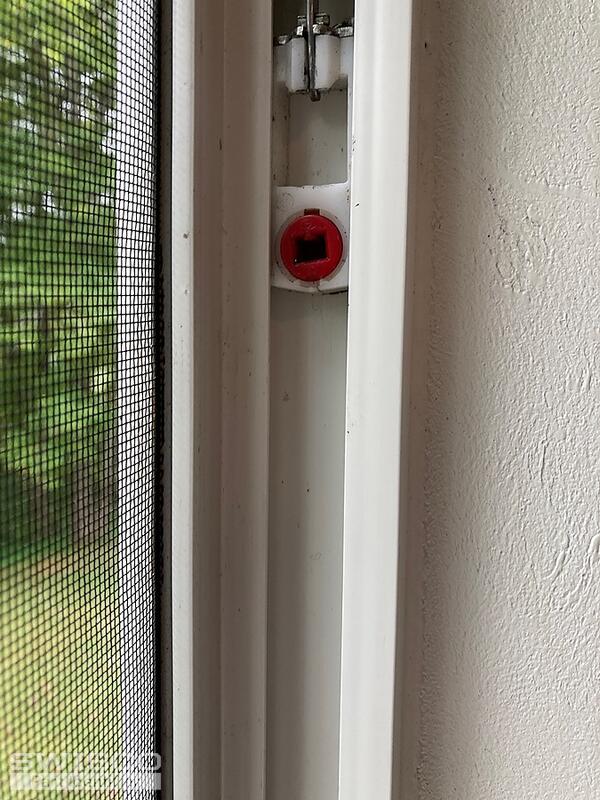 Kinro 53x29 single hung tilt out window take out clips : SWISCO.com