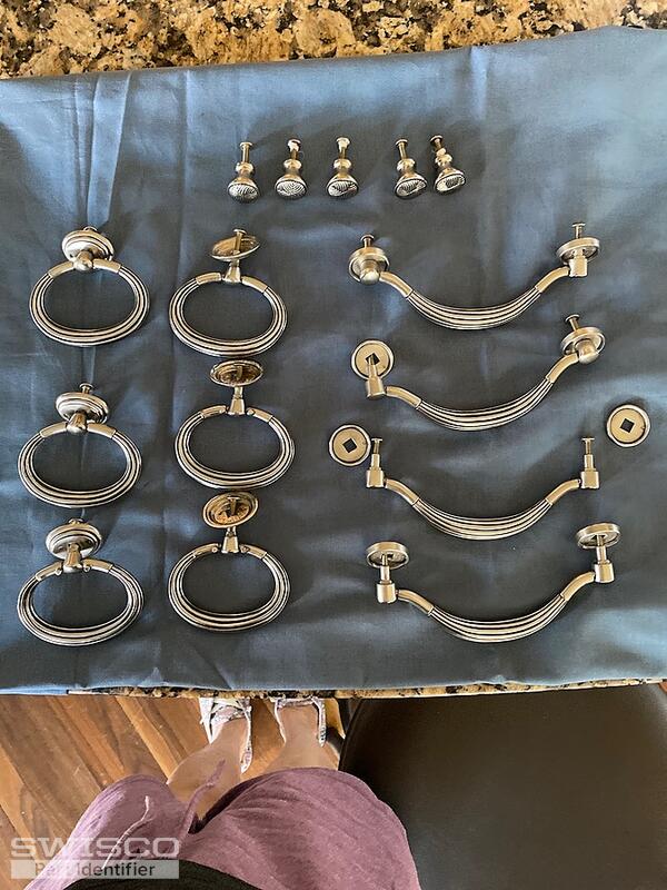 Drawer pulls from bedroom set : SWISCO.com