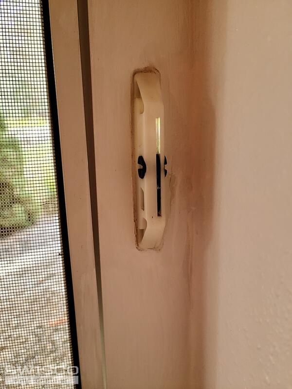 Two Casement Window Crank Handles and Latches : SWISCO.com