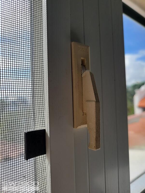encasement lock for PGT window : SWISCO.com