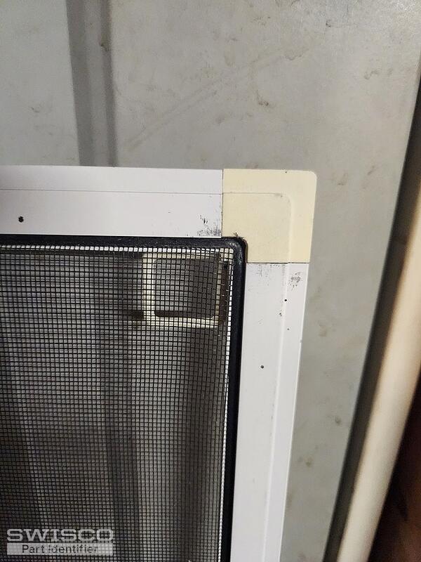 Flange screen corners with key and without key : SWISCO.com