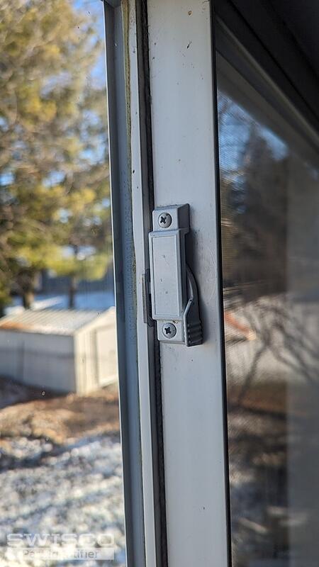 window 'clasp' : SWISCO.com