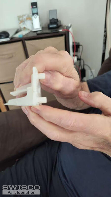 broken mount : SWISCO.com