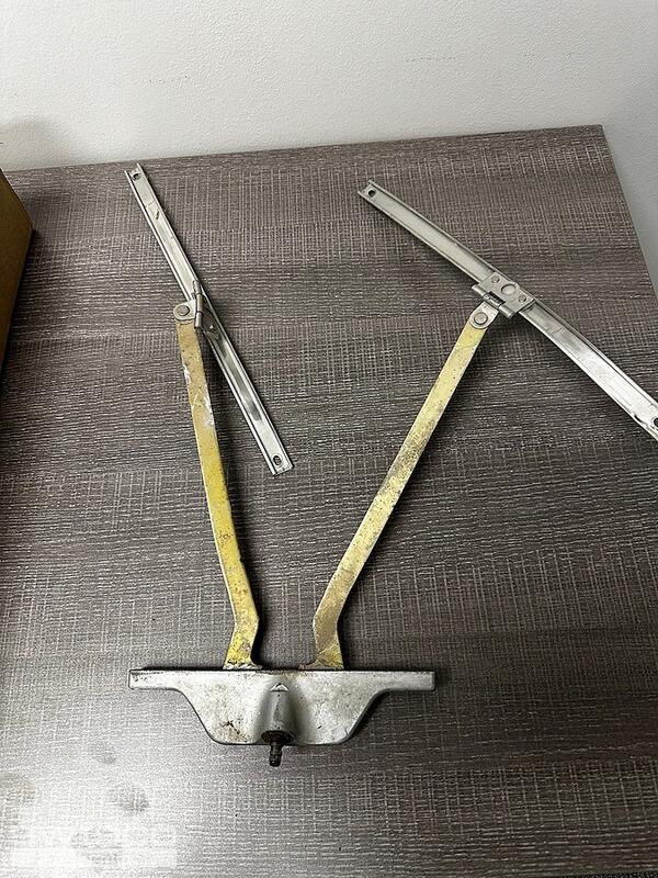 Commercial awning window hardware : SWISCO.com