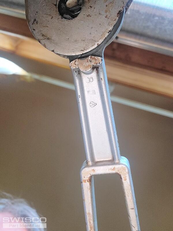 SWISCO.com: 90 Degree Angle Prybar/Scraper