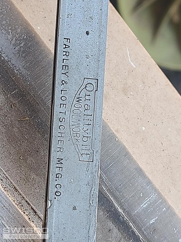 SWISCO.com: 90 Degree Angle Prybar/Scraper