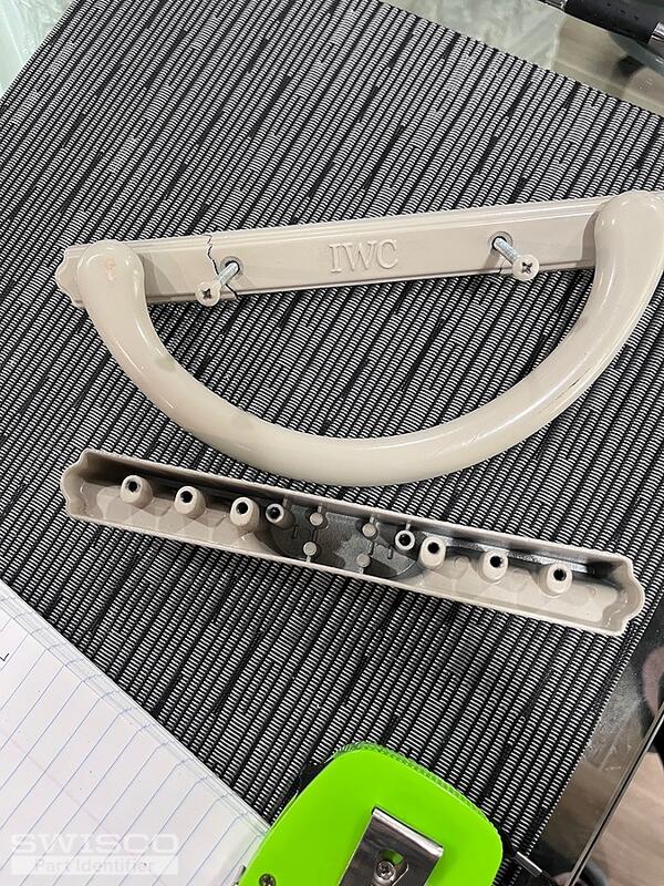 IWC BEIGE DOOR HANDLES REPLACE : SWISCO.com