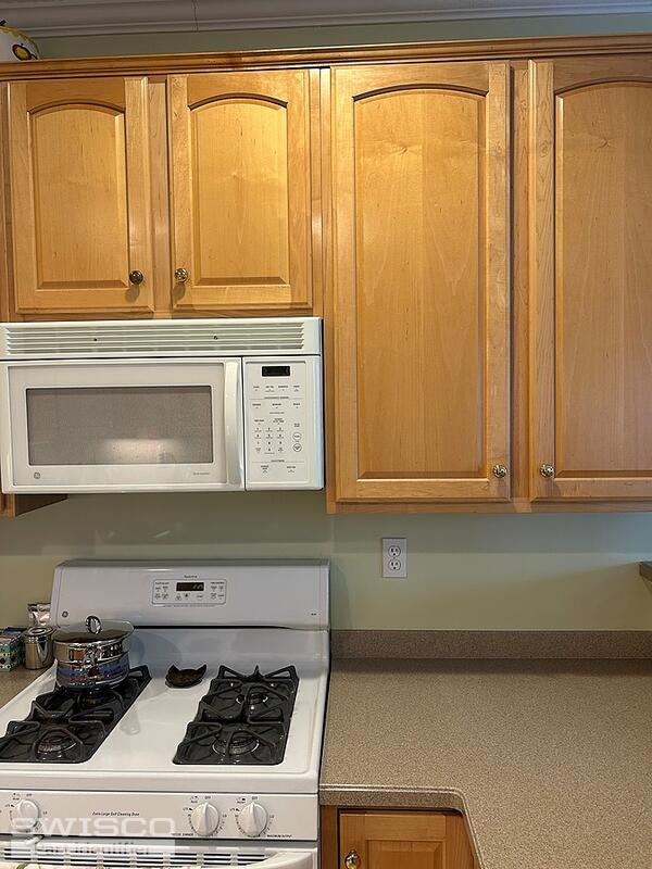 Want to replace hinges on kitchen cabinets with "slow close" : SWISCO.com