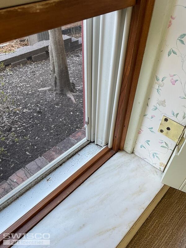 Pella double hung window 35 years old : SWISCO.com