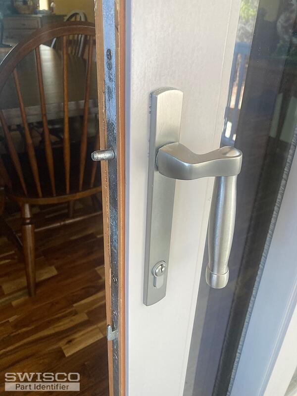 Vertical lever locking handle for clad sliding door : SWISCO.com