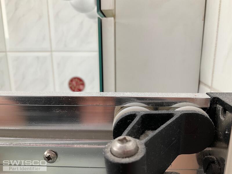 Manhattan neo angle "ILLUSION" shower roller : SWISCO.com