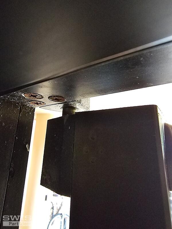 Pivot hinges : SWISCO.com