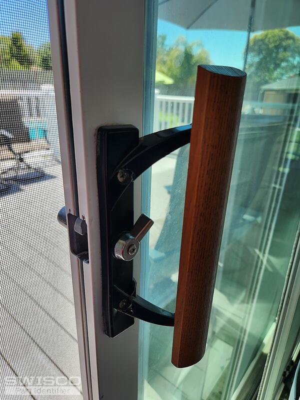 Broken handle : SWISCO.com