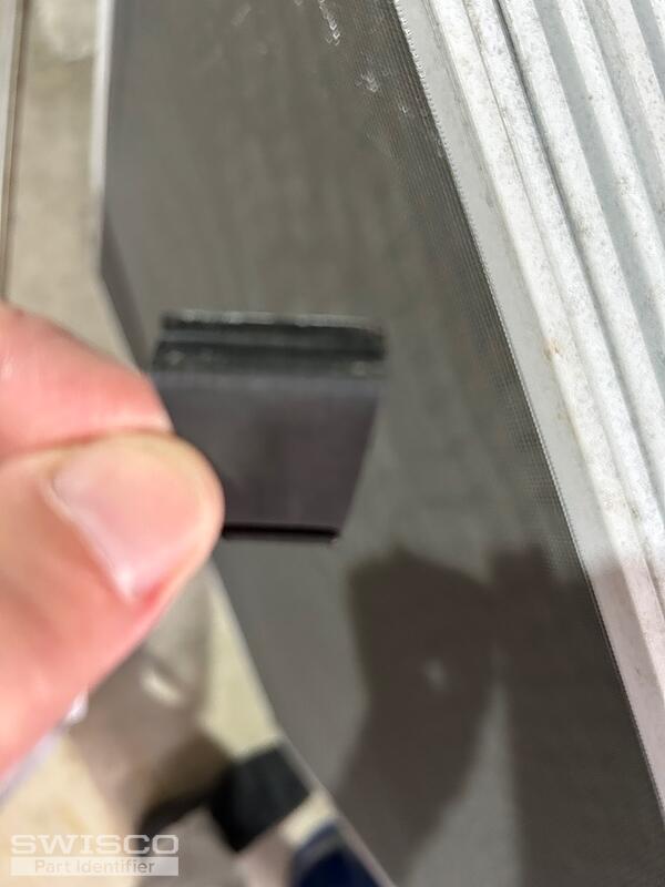 SWISCO.com: Screen Panel Pull, Black