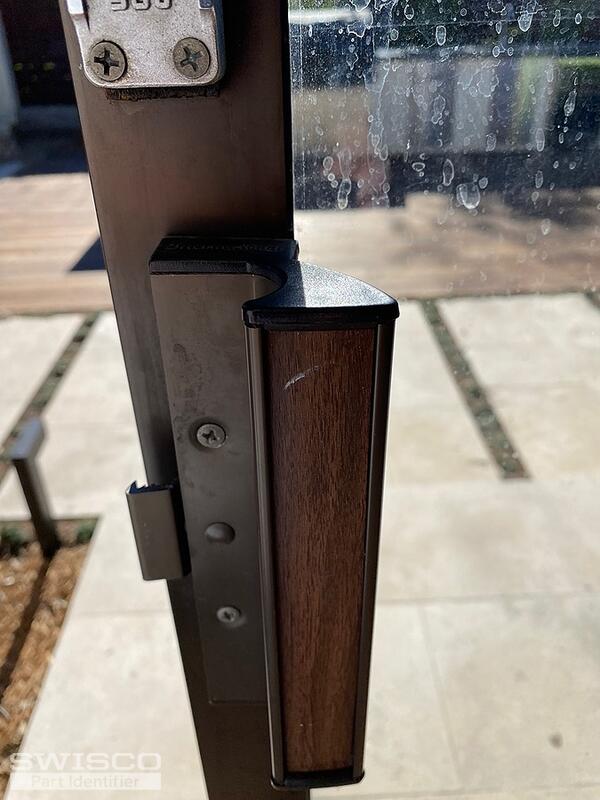 SWISCO.com: Outside Pull