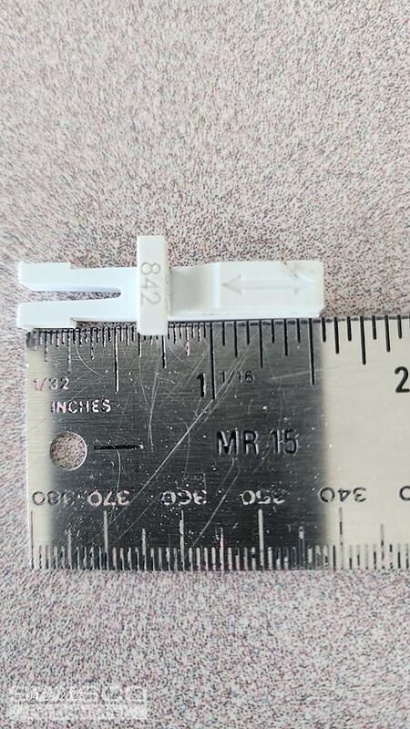 SWISCO.com: Screen Corner Latch with Pull, 7/8" x 5/16"