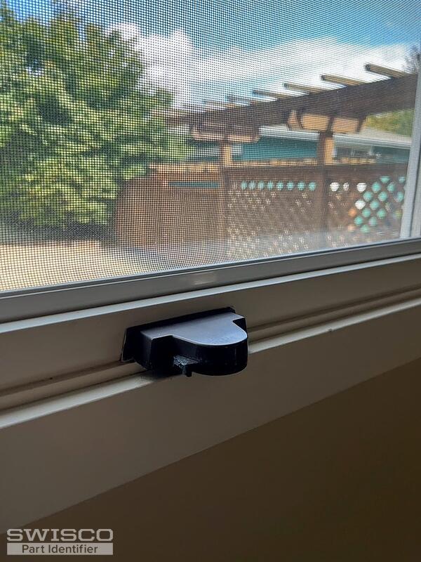 SWISCO.com: 90 Degree Angle Prybar/Scraper