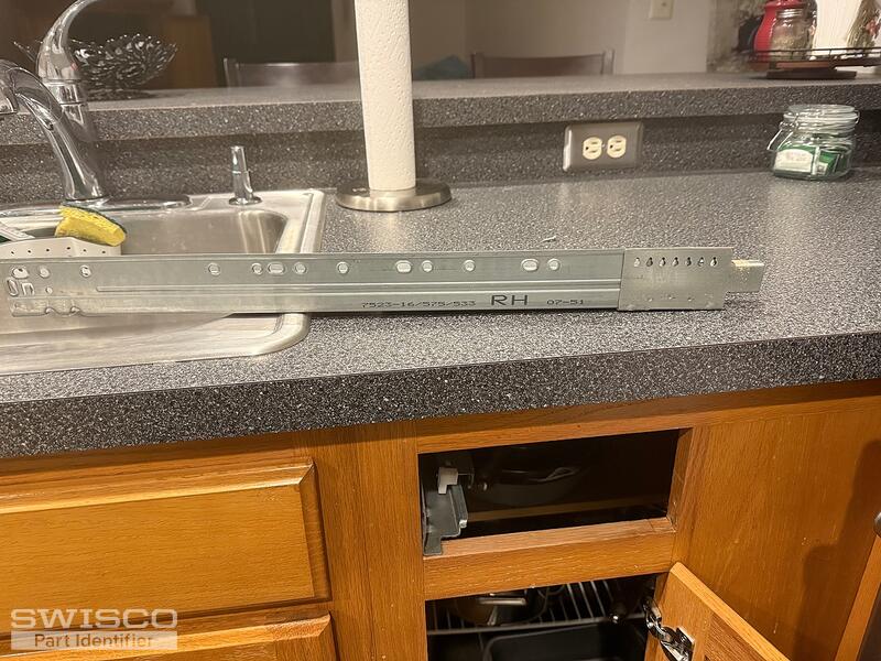 SWISCO.com: Grass Under-mount Slide Locking Device Kit